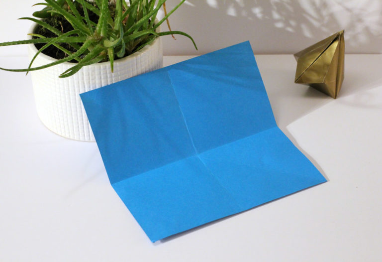 How to make a folded paper bell decoration