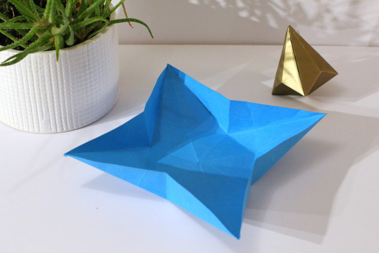 How to make a folded paper bell decoration